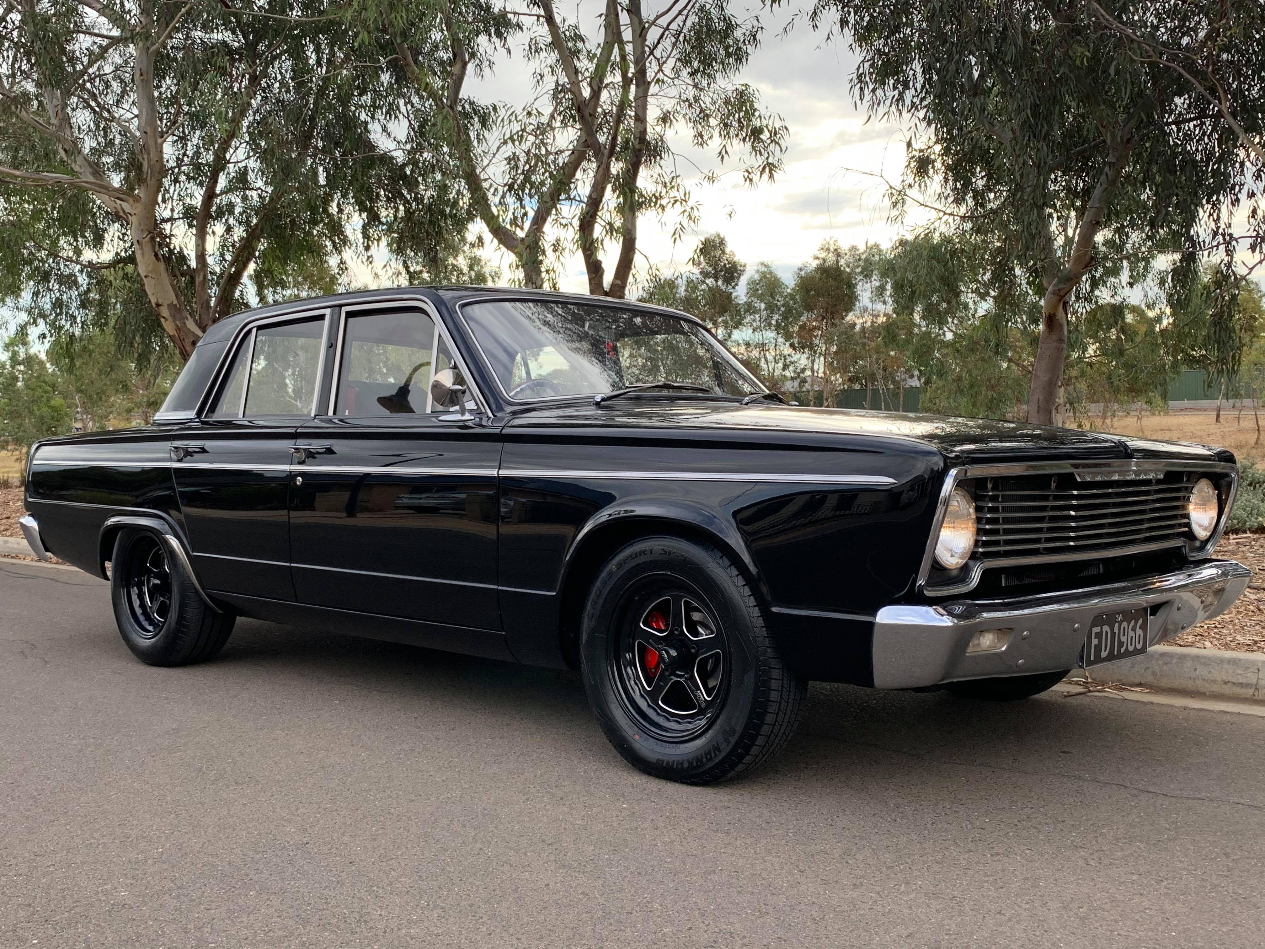 Valiant | 002 Convo Pro Wheels Valiant 1